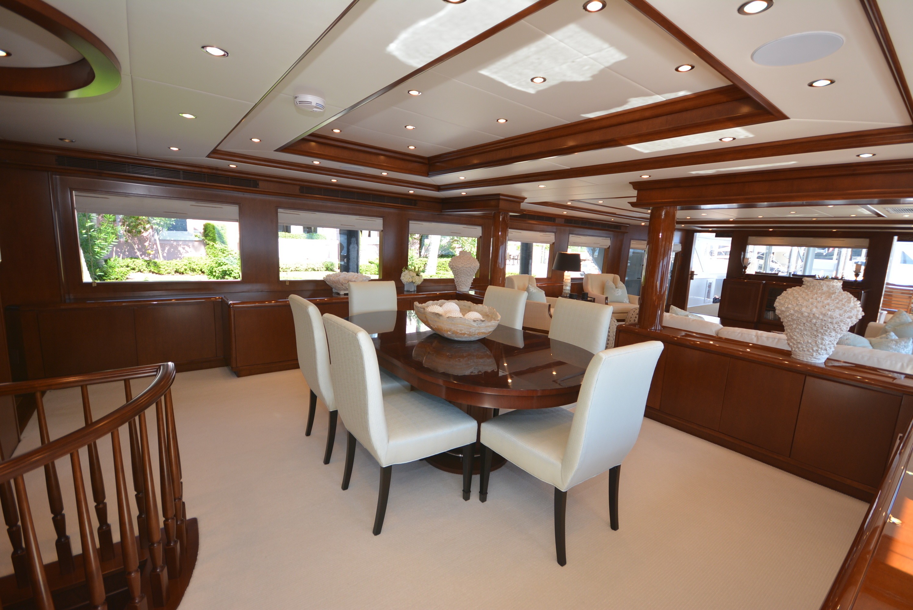 GOOD TIMES Yacht Charter Details, Hatteras | CHARTERWORLD Luxury ...